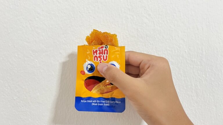 スパイシースナックMuek Groob-新しいフレーバーが登場！人気のタイお菓子食べ比べシュノーケリングアットプーケット